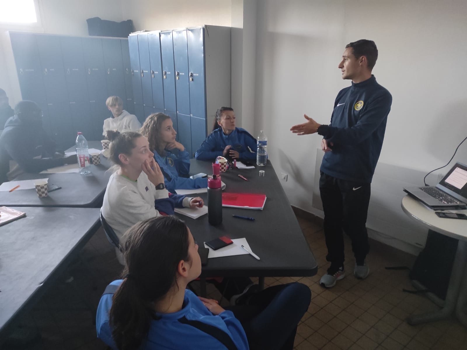 Arbitres FAR en stage au CS CELLOIS – DISTRICT DES YVELINES DE FOOTBALL